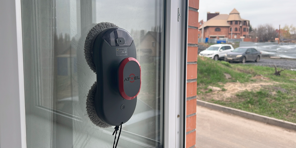 Обзор Atvel Zorro Z6 Spray Plus — робот для мытья окон с двойным ...