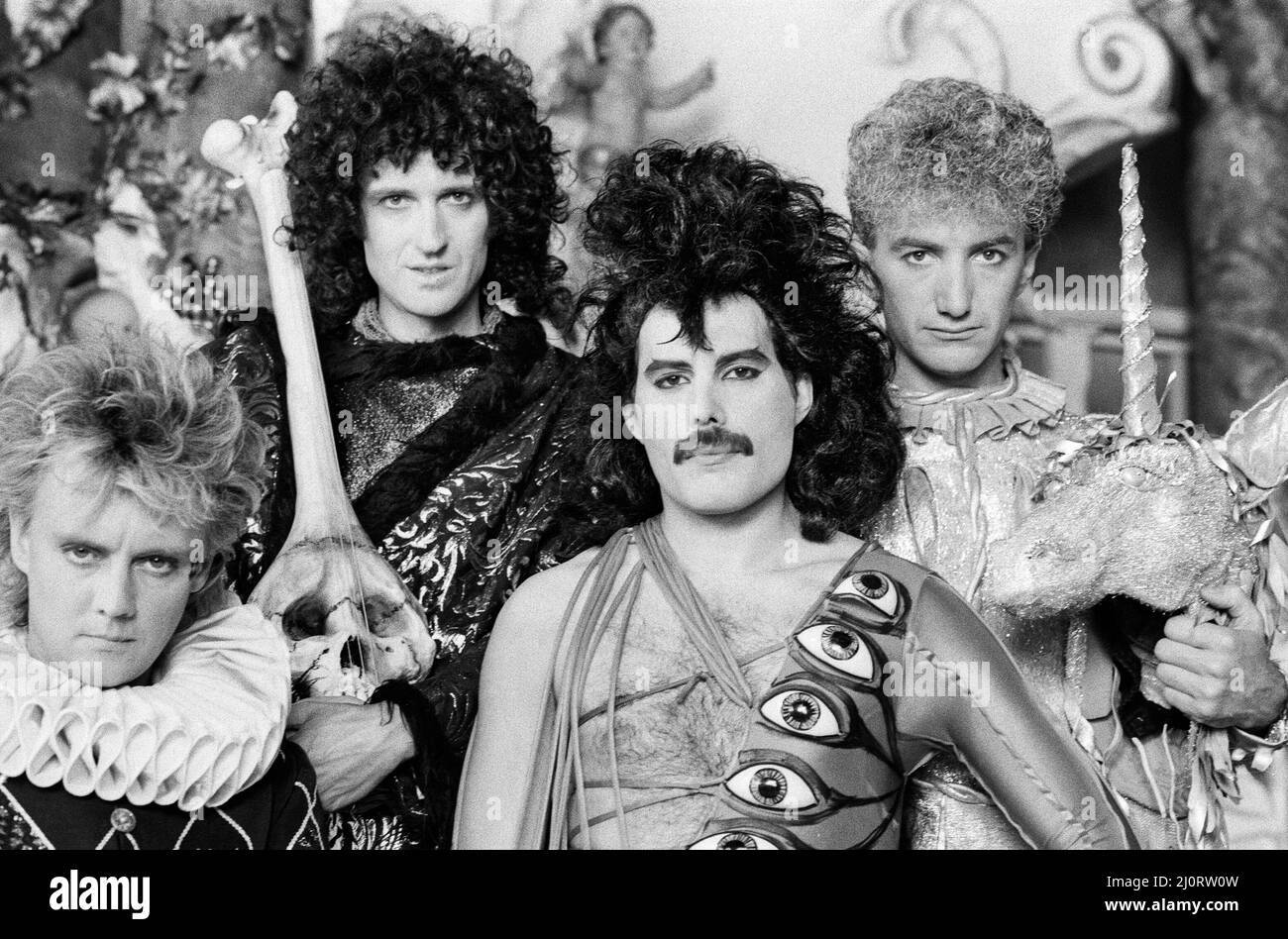 QUEEN!!! Front Row Music выложили в HD с отличным звуком совершенно ...